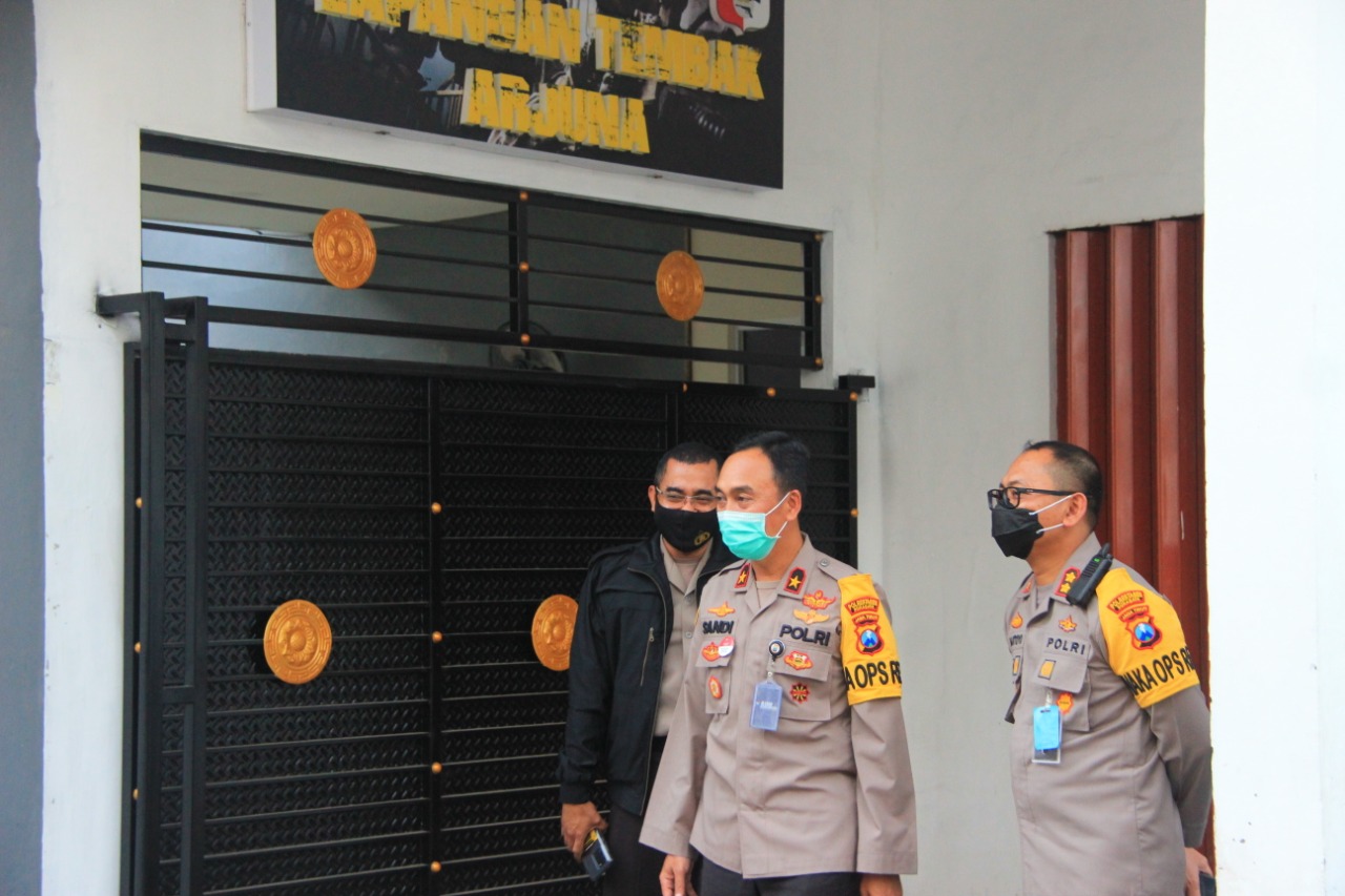 Brigjen Sandi Jadi ‘Guide’ Sehari Kenalkan Semua Gedung Mapolrestabes ...
