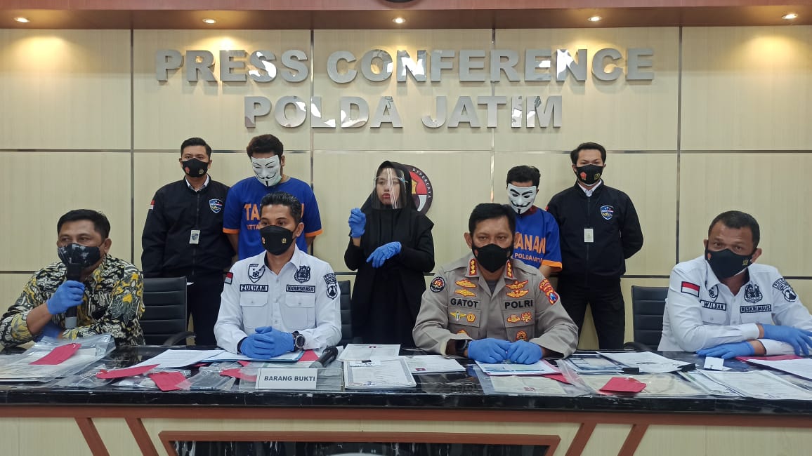 Ditreskrimsus Polda Jatim Bongkar Sindikat Pembuatan Ijazah Palsu ... Ditreskrimsus Polda Jatim Bongkar Sindikat Pembuatan Ijazah Palsu ...