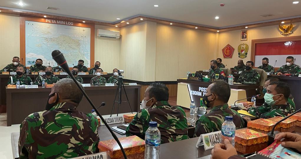 Pangdam XVIII/Kasuari Minta Jajarannya Jangan Lengah dan Terus ... Pangdam XVIII/Kasuari Minta Jajarannya Jangan Lengah dan Terus ...